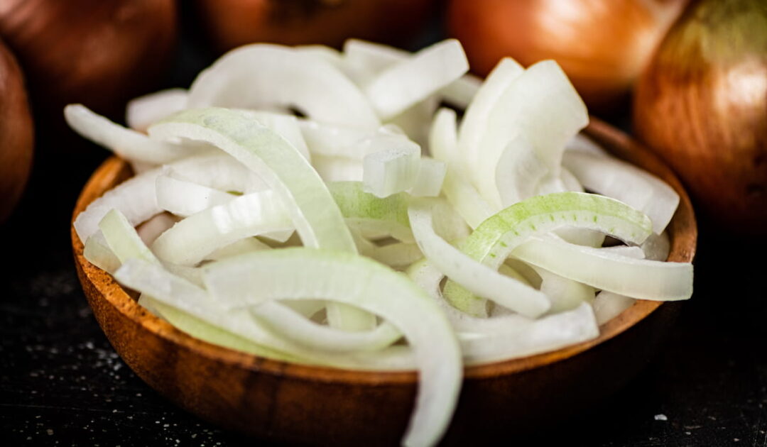White vs. Red Onions: What’s the Difference? - Crate and Basket